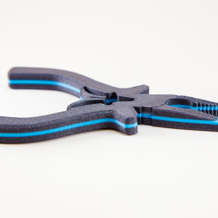 3D Printable Pliers - Self Opening by Shawn Gano