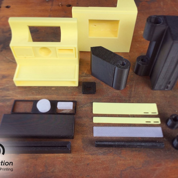 3D Printable Max's Instant Camera from Life is Strange by Jon Cleaver