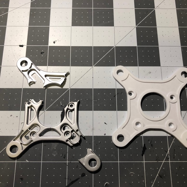 3D Printable DJI "PHANTOM 3 CAMERA VIBRATION ABSORBING BOARD" by Reeves ...