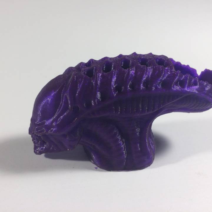 3D Printable alien pen holder by Moreno Ted