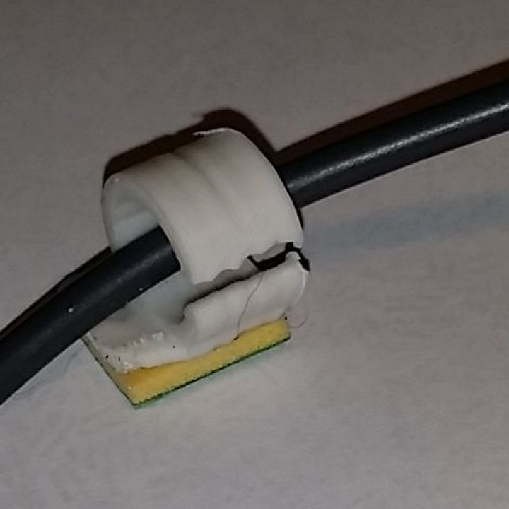 3D Printable Cable Clip by Michele31415