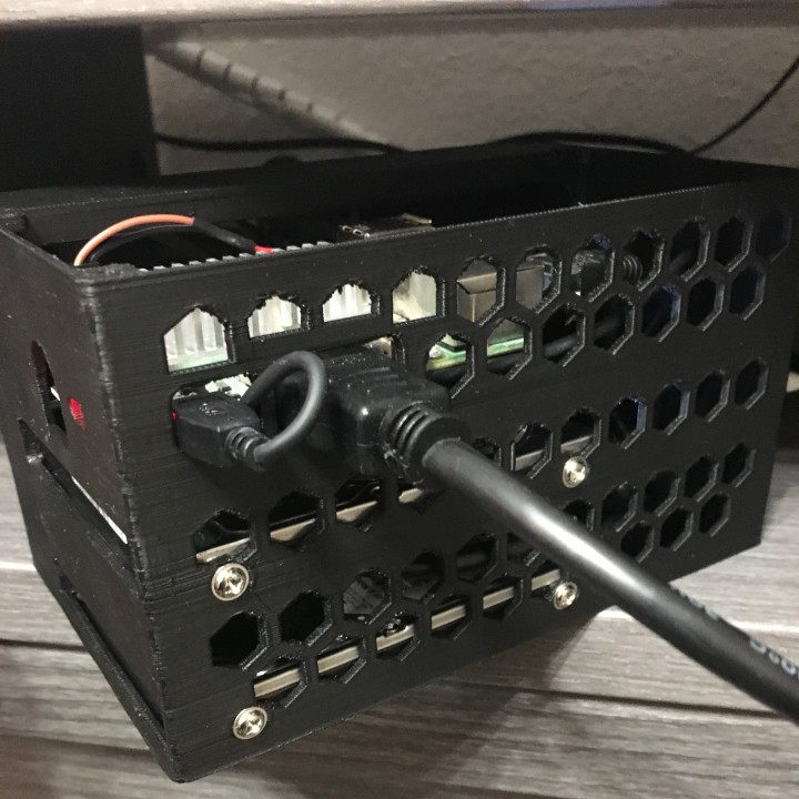 3D Printable Raspberry Pi 3 NAS by Lunik971