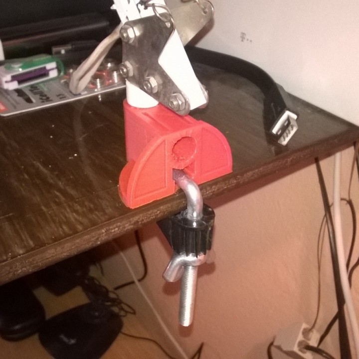 3D Printable SCHOOL TABLE LAMP STAND by Goran Arbanas