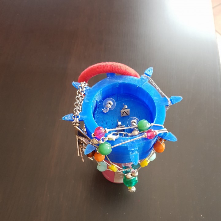 3D Printable Jewelry holder by Csilla Kovácsné Gyarmathy