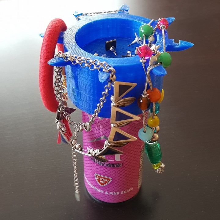3D Printable Jewelry holder by Csilla Kovácsné Gyarmathy