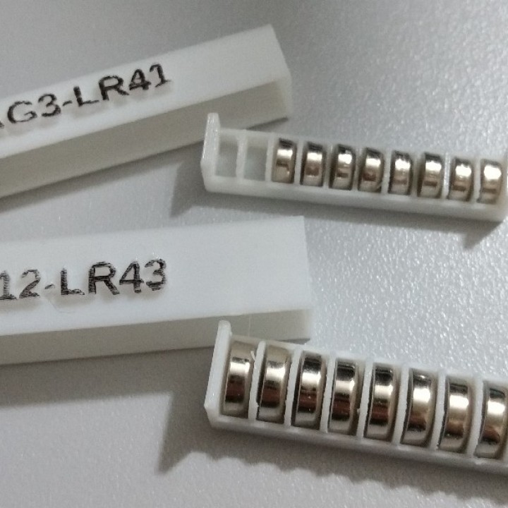 3D Printable Button Cells Holder by Jean-Philippe Carel