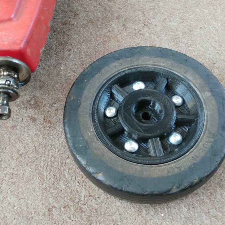 3D Printable Mountfield Monarch Lawnmower Rim by Ideas in hand