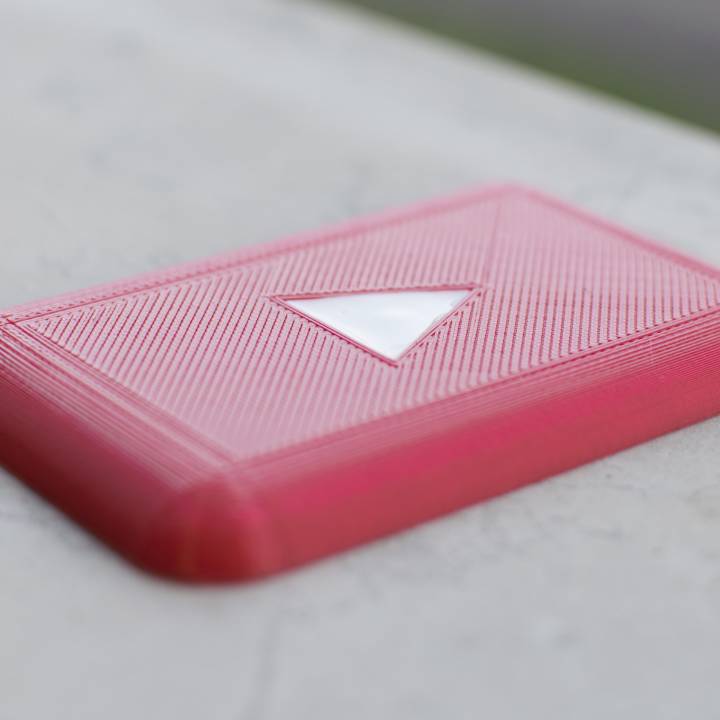 3D Printable Youtube play button V4 and its better! by Julian Lauritzen