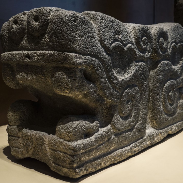 3D Printable Two-Headed Throne by Scan The World