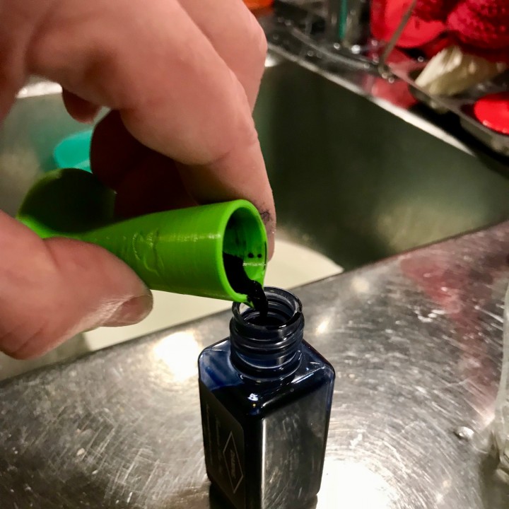 3D Printable Fountain Pen Ink Cup by Jack Zimmermann