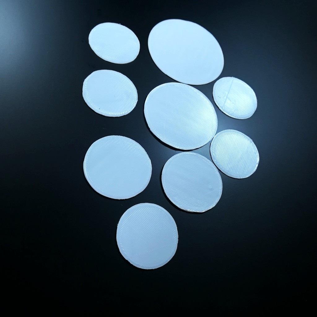 3D Printable Funko Pop Bases by Chema Esteo Christopoulo