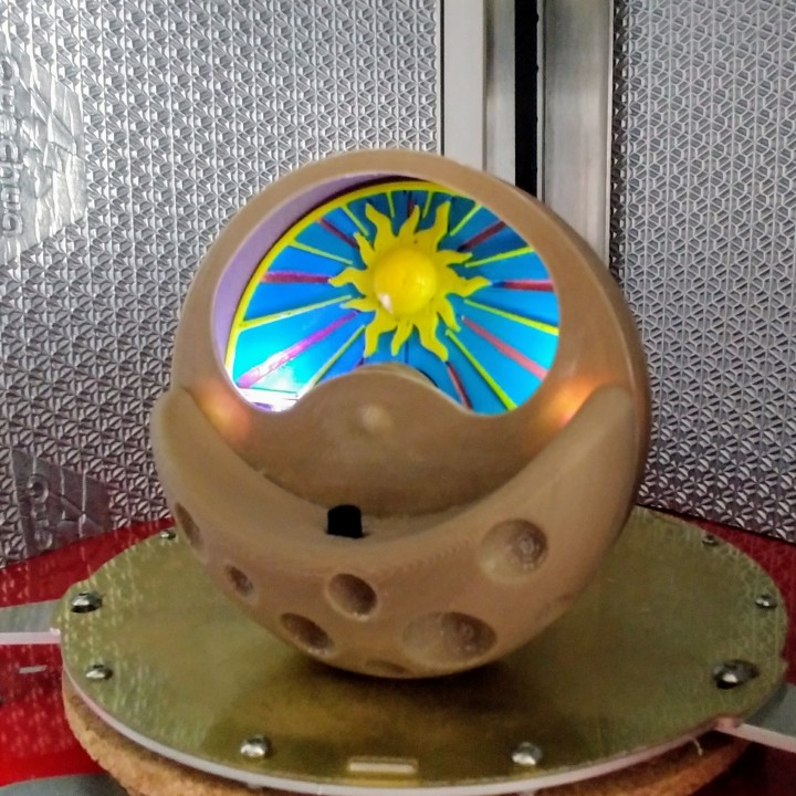 3D Printable Sun and Moon toy with Leds by marc serra