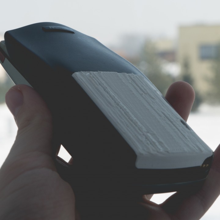 3D Printable Battery cover for Nokia 7650 by Dovydas Vaičiukynas