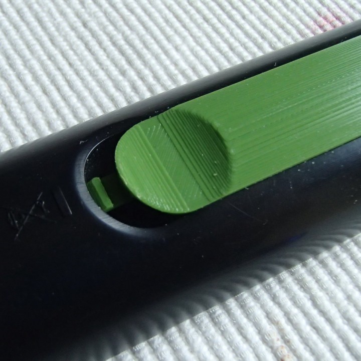 3D Printable Samsung Remote Control Battery Cover by Louis Dionne