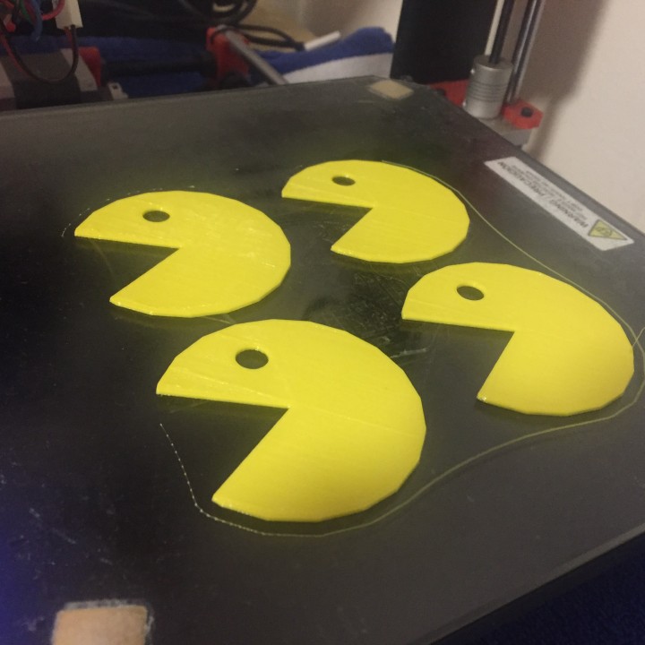 3D Printable Pacman electronic wearable by Carmen Bartolome
