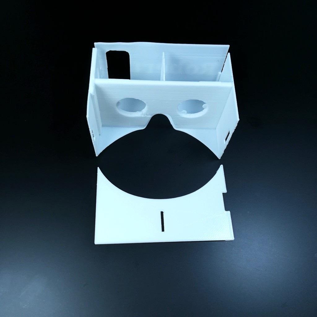 3D Printable Vr Headset by Robert Stark