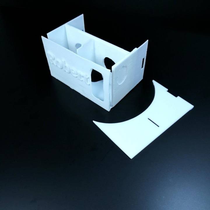 3D Printable Vr Headset by Robert Stark
