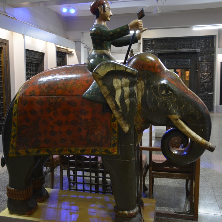 3D Printable Elephant and Man by Scan The World