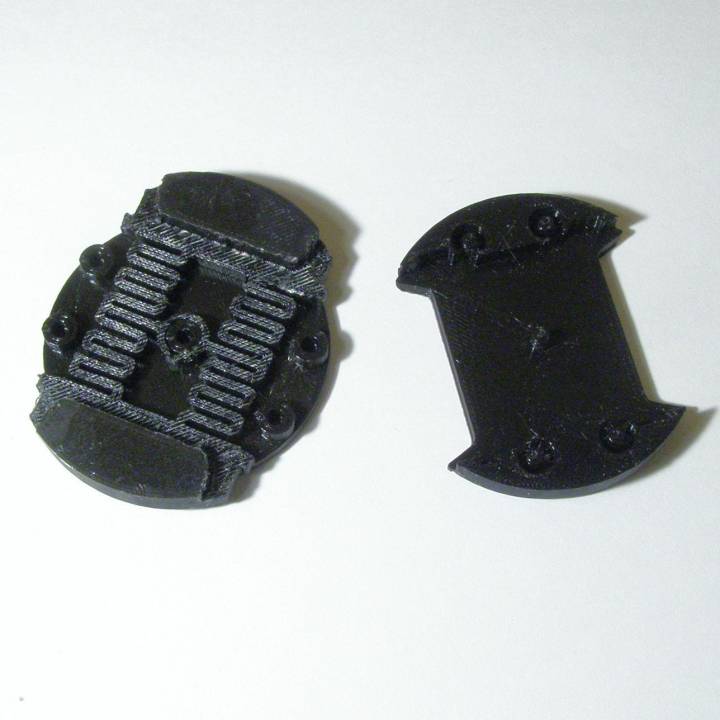 3D Printable Nikon Lens Cap by Devin Gentner