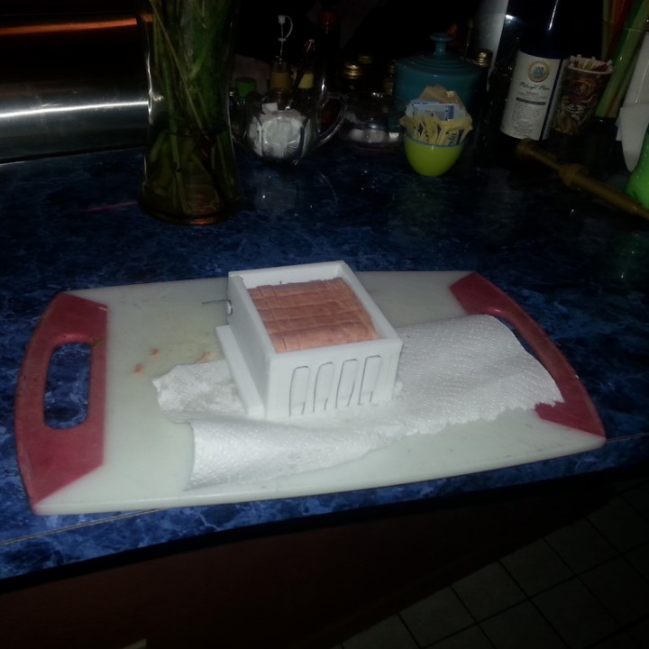 3D Printable SPAM Slicer by Stuart Ferguson