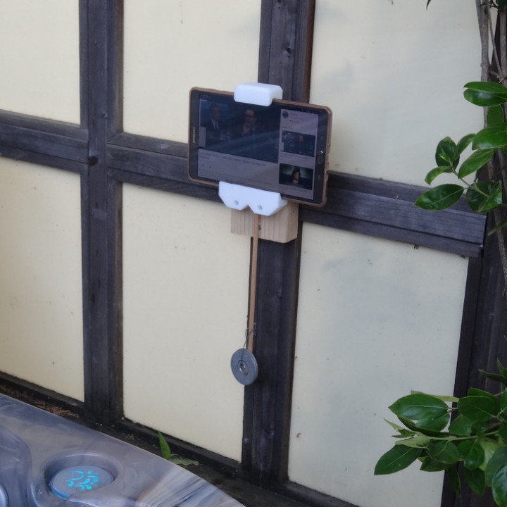 3D Printable Tablet/Phone Wall Mount by Stuart Ferguson