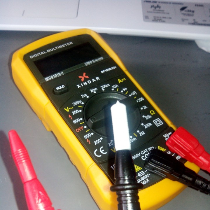 3D Printable Multimeter pin cover by Javier Vicen