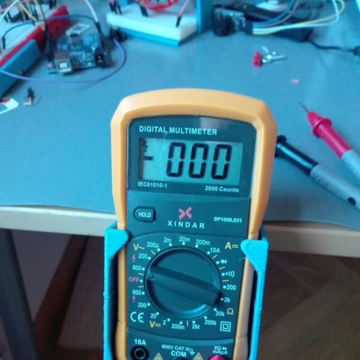 3D Printable Multimeter table holder by Javier Vicen