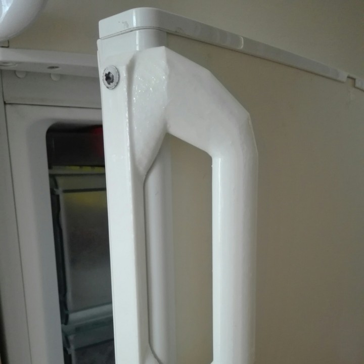 3D Printable Fridge Handle by Javier Vicen
