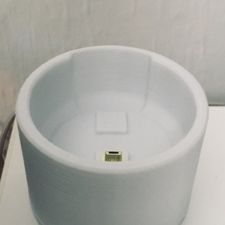 3D Printable Charging-Dock for UE BOOM by David Klem