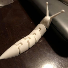 3D Printable Articulated Slug by Brandon Blinkenberg