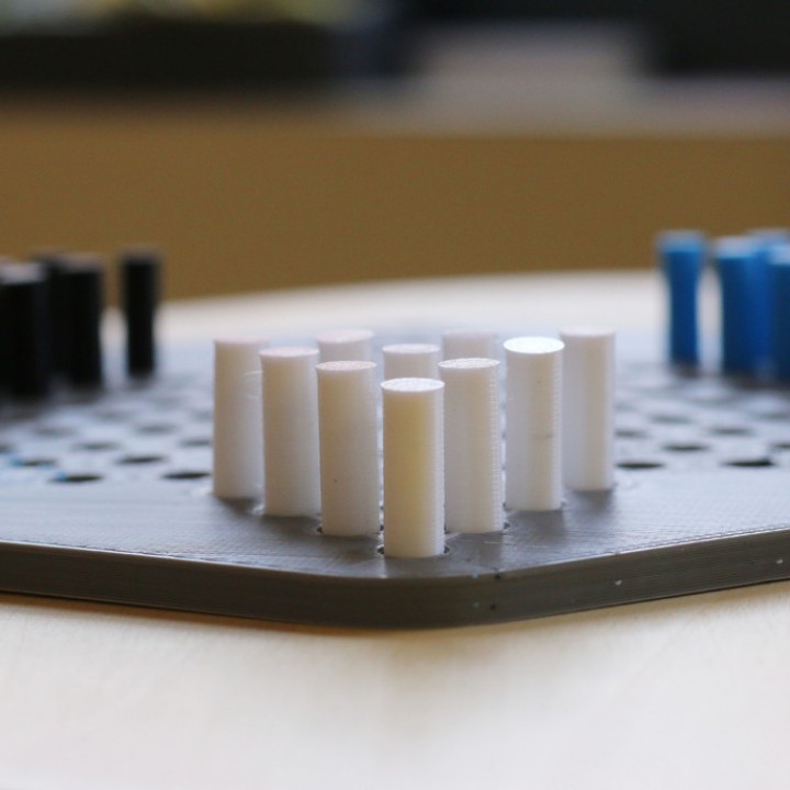 3D Printable Multi-Color Chinese Checkers Set by Mosaic Manufacturing