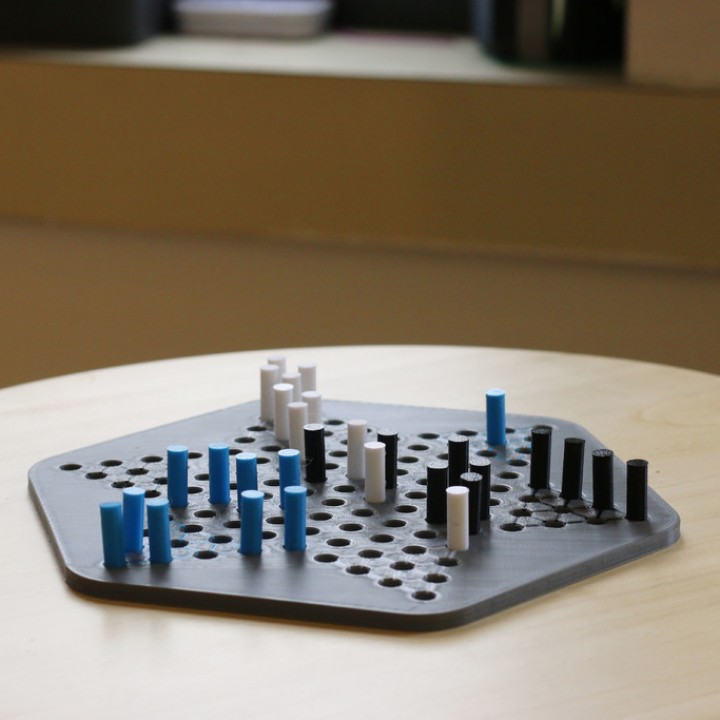 3D Printable Multi-Color Chinese Checkers Set by Mosaic Manufacturing