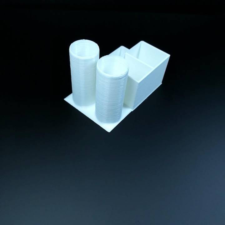 3D Printable Desk Top Tidy by Jaxi Foley