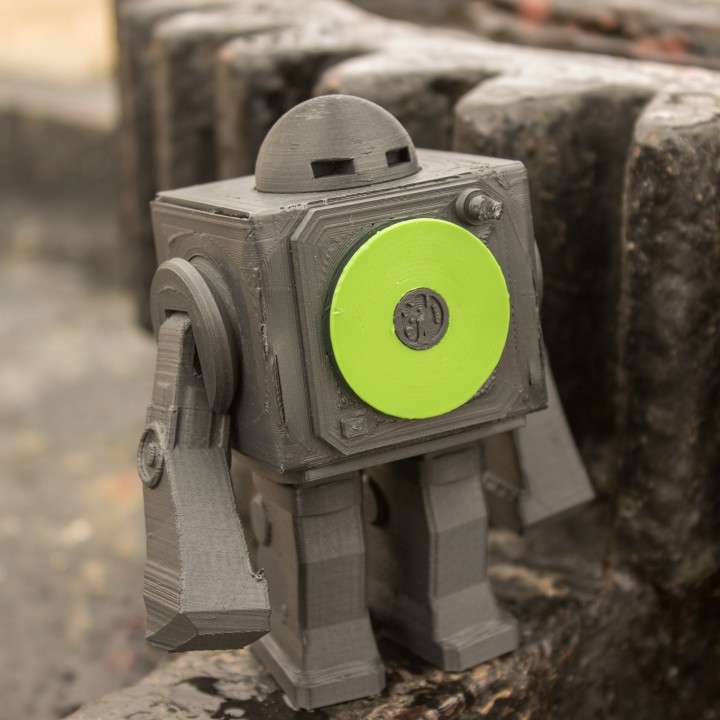 3D Printable Beat Bot - Print In Place Fold Up Robot! by Harry Roper