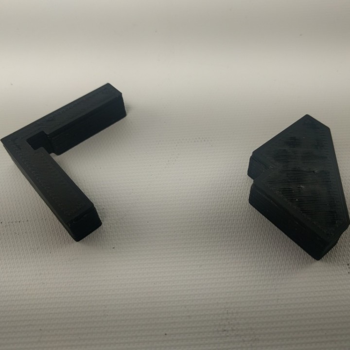 3D Printable OpenForge Tools: Magnetic Clamps by Devon Jones