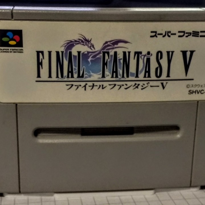 3D Printable Retro Game Display Stand/Pin Protectors by Christopher Kettle