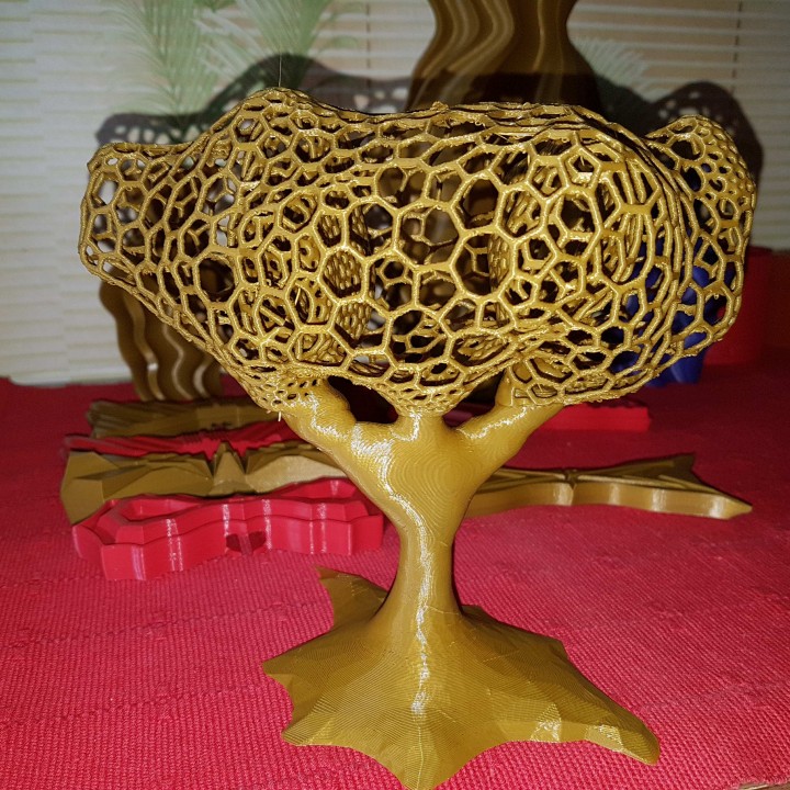 3D Printable Voronoi Tree by Karl Kütt