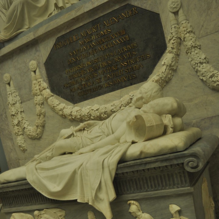 3D Printable Funerary monument of Frid Guiliel Maurit Alexander by Scan ...