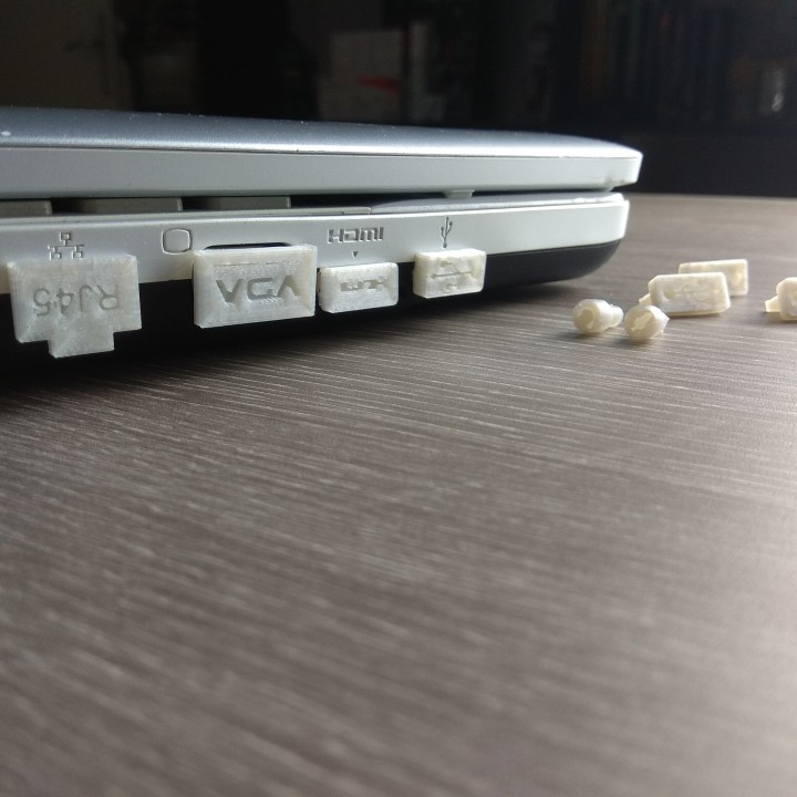 3D Printable Computer dust cover by Ysoh trish