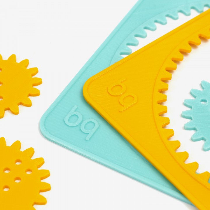 3D Printable Spirograph by Agustín Arroyo