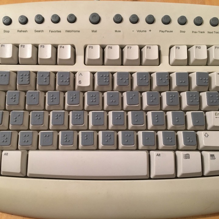 3D Printable Braille Keyboard Covers Keys by Stefano Veronese