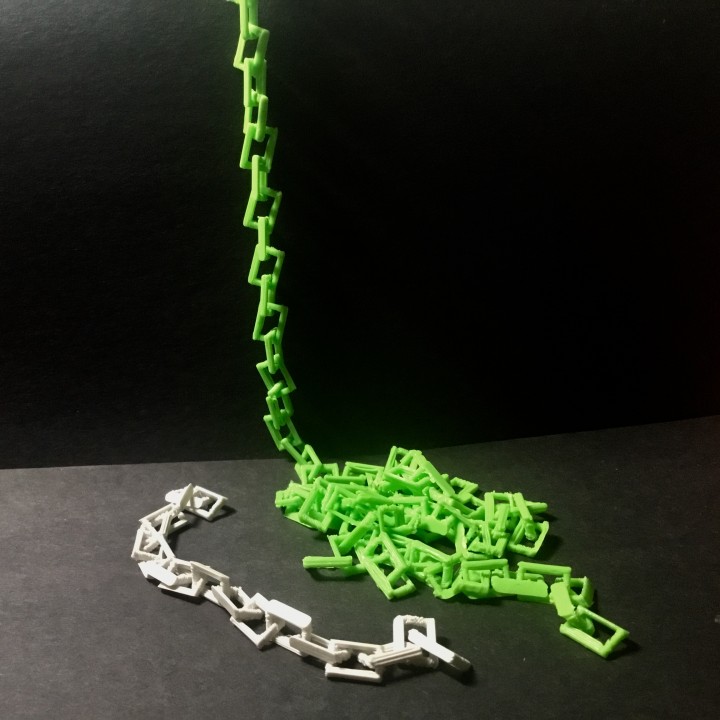 3D Printable Chain (Support Free) by Gabriel G.