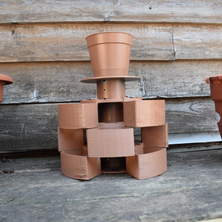 3D Printable Meltink3d Vertical Spool Garden by Tanya Wiesner