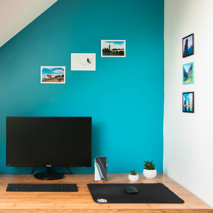 3D Printable Wall Frame by Clement C.