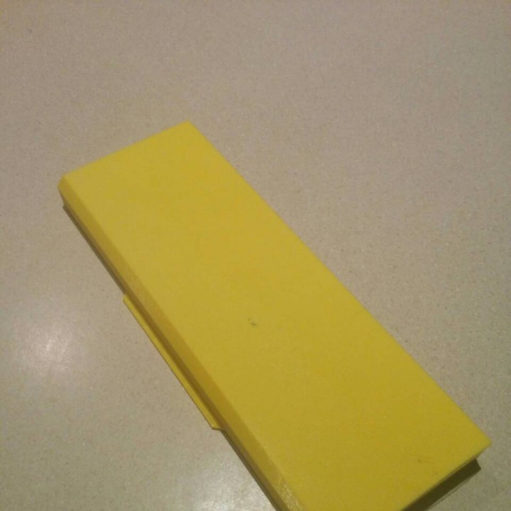 3D Printable Dell Latitude E-Docking Spacer by Josef Barnes