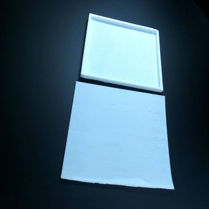 3D Printable mouse pad safe by Joshua Zanganeh