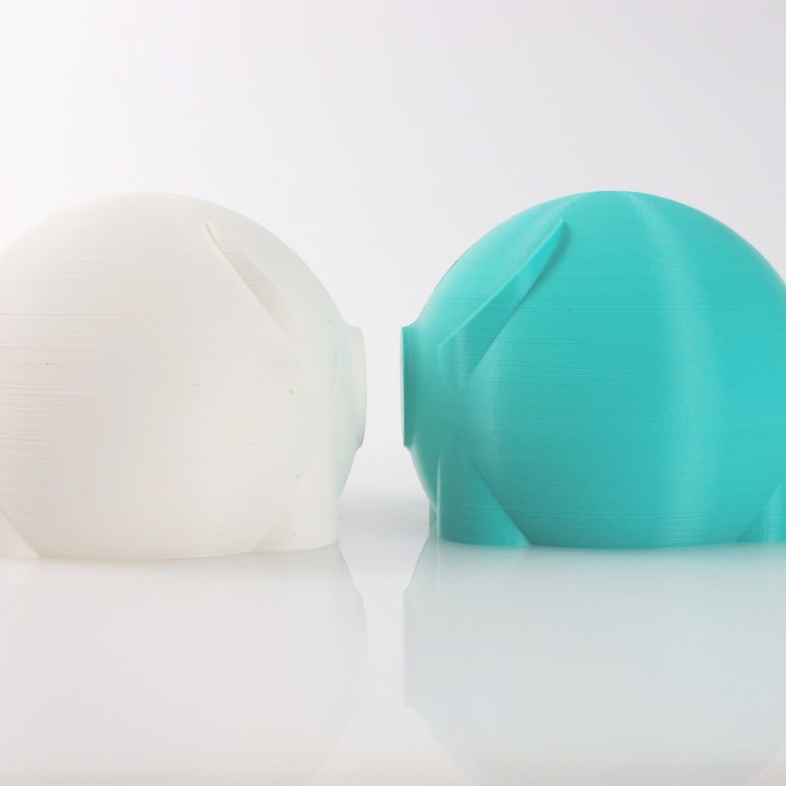 3D Printable Cutting Piggy Bank by Francesco Rodighiero