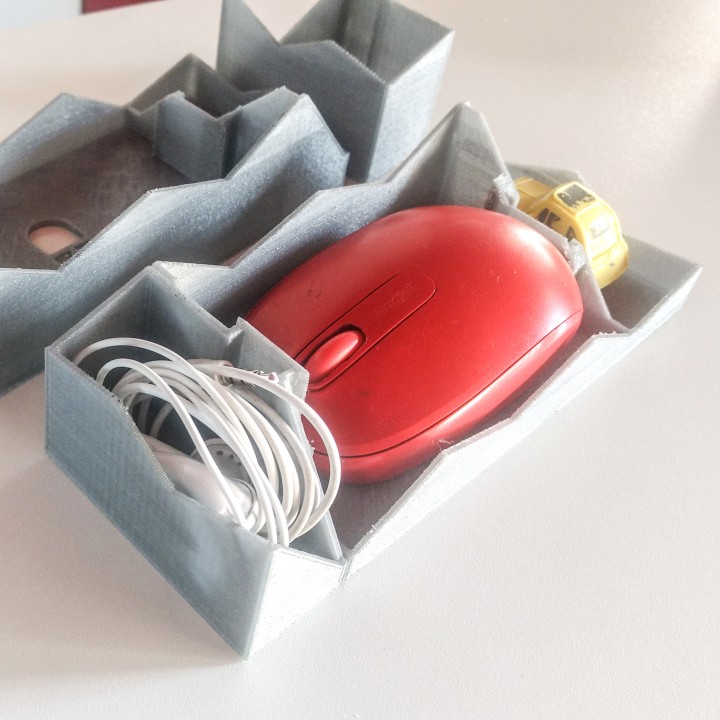 3D Printable mouse case mountain box by r falkowski