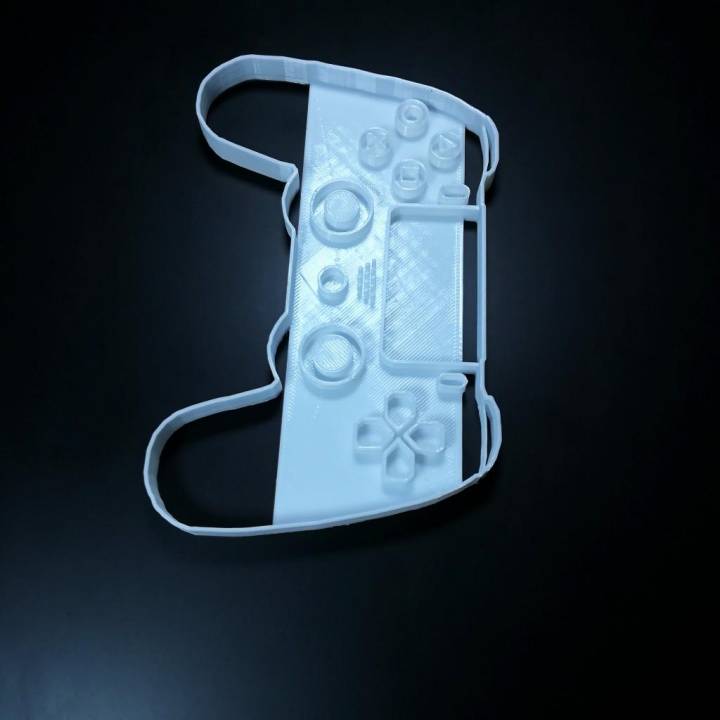 3D Printable PS4 Controler by zoeie