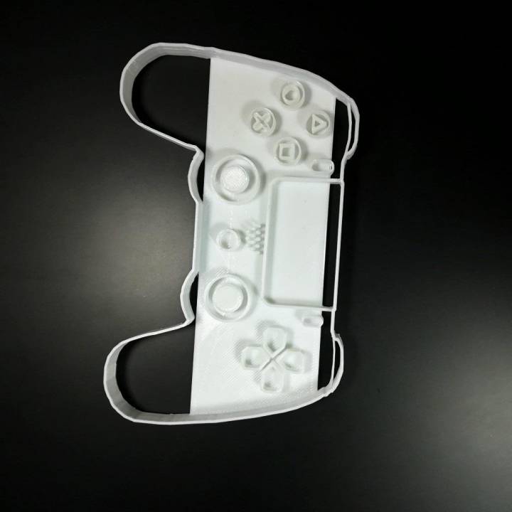 3D Printable PS4 Controler by zoeie